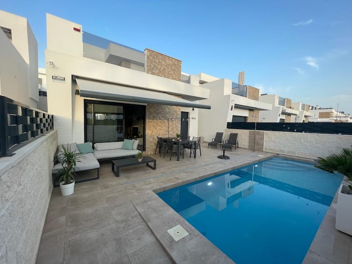 Mooie Villa Met Privé Zwembad Voor 6 Personen - Dolores
