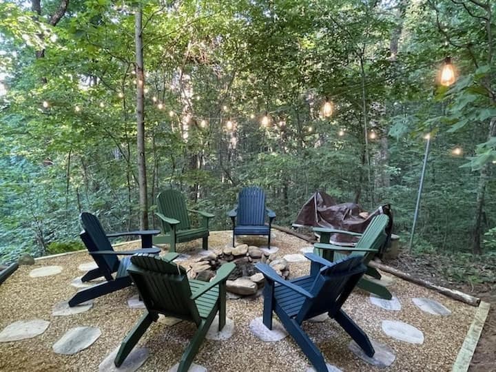 Private Mountain Retreat With Modern Amenities - Blue Ridge, GA