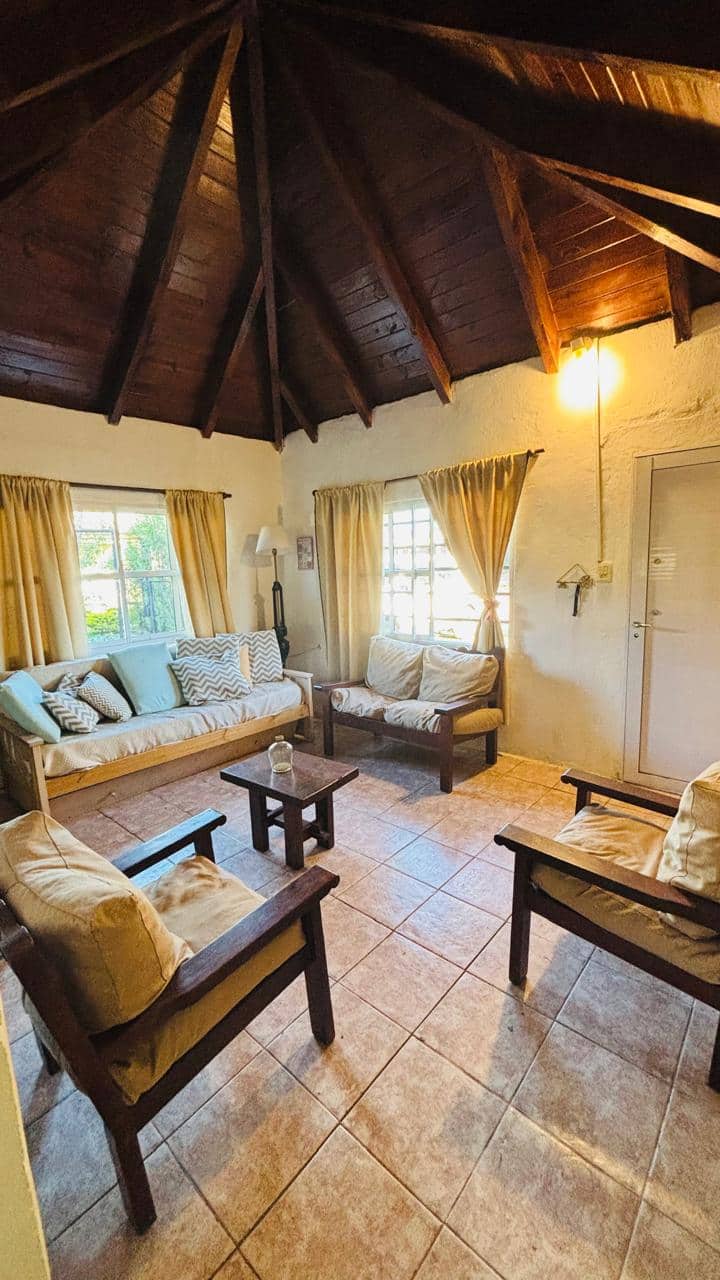 Casa Amplia Con Patio Gigante
Y Piscina - Gualeguaychú