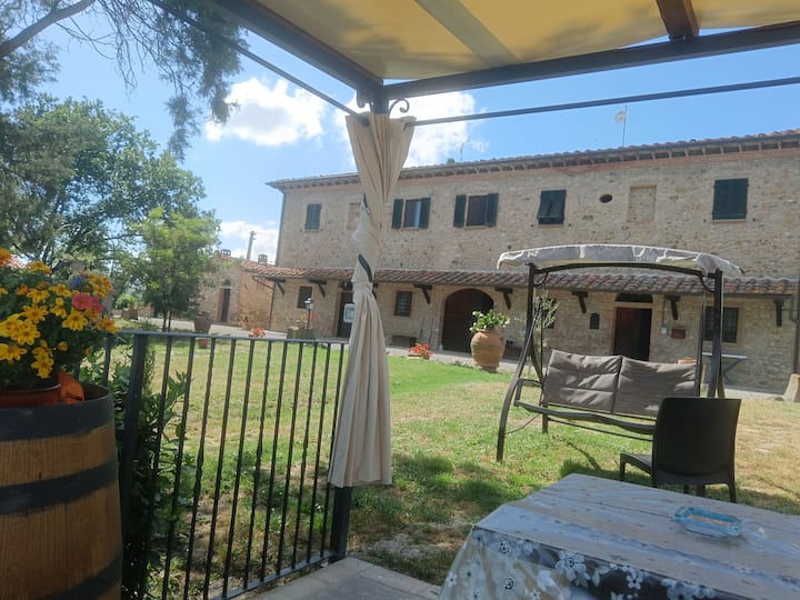 Ampio Appartamento Primo Piano. - Volterra