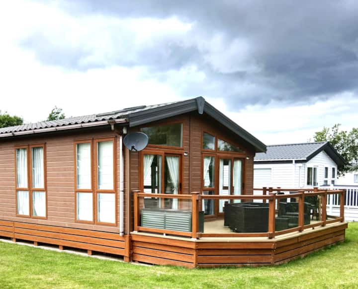 Bluebell 2 Bedroom Luxury Lodge Skegness - Skegness