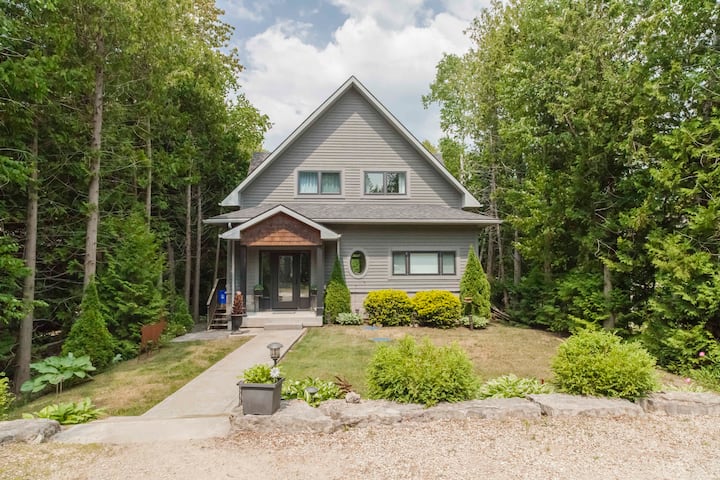 The River Retreat - Sauble Beach