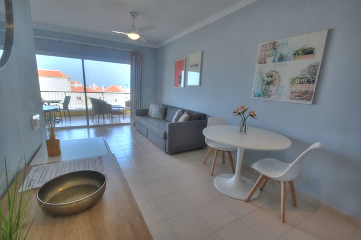 Golf Del Sur Apt. Overlooking The Golf Course - San Miguel de Abona