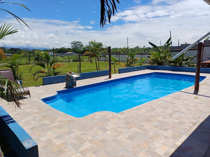 Linda Chácara Com Piscina E Lago - Pindamonhangaba