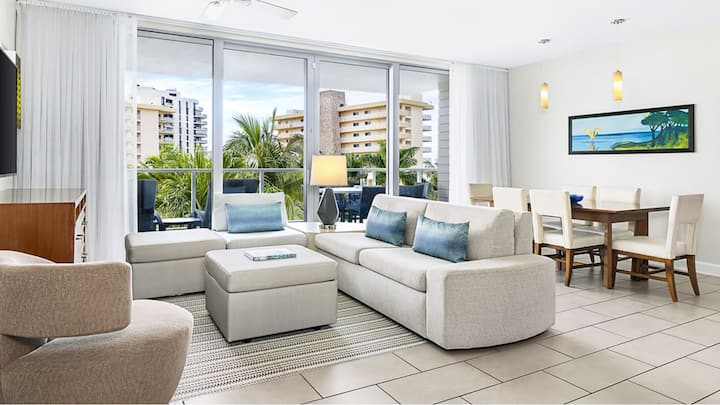 Beachfrontfun@crystal Shores Resort+amenities.2br - Marco Island, FL