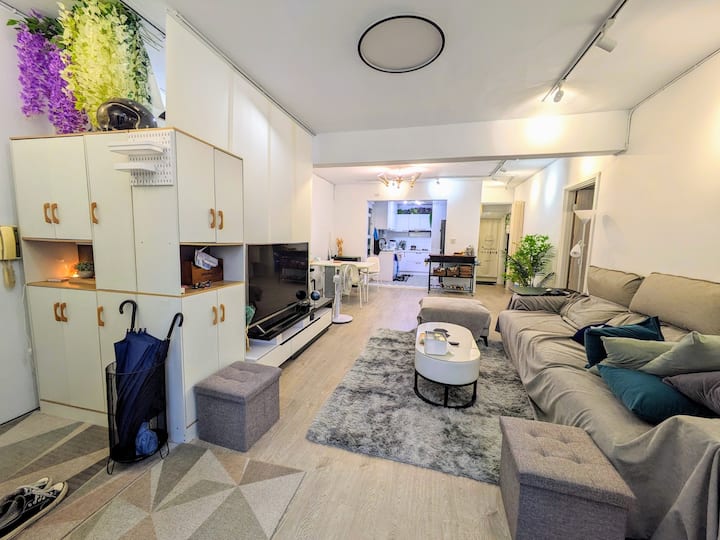 西湖明亮公寓Sunny Cozy Retreat Near Xihu Mrt,wifi/kit. C - Taipei
