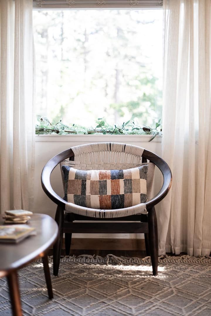 Camp Star-lite: Fireplace, Pets Ok, Near N* Skiing - North Lake Tahoe, CA