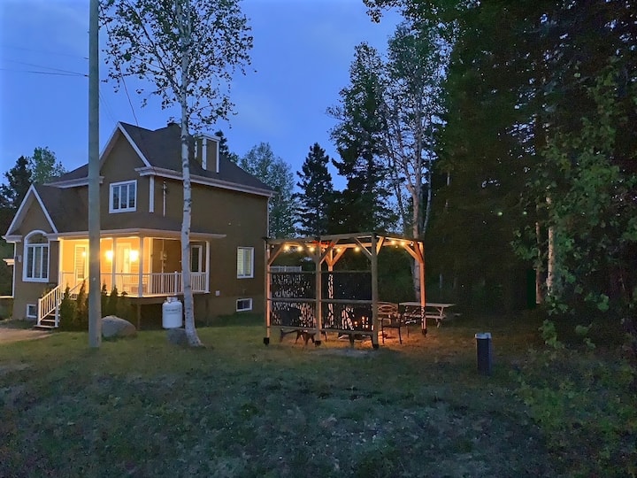 *Le Multi-bois - *Ski, Spa, Billard* - Charlevoix