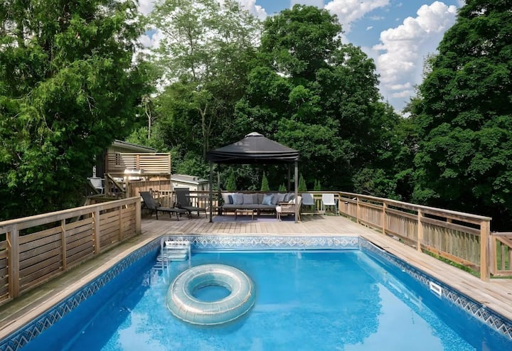Partridge Hill | Peaceful Retreat | Heated Pool - Prince Edward
