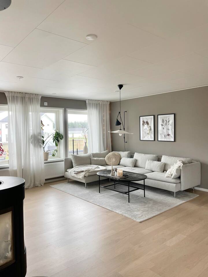 Charmigt Hus I ÅS Nära ÖStersund - Östersund