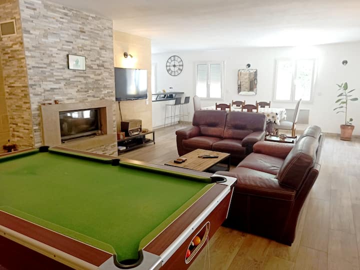 Détente En Provence Villa De 170m² Avec Piscine - Avignon