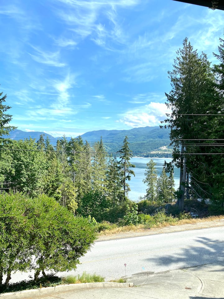 Tonic Time Bnb - Sechelt