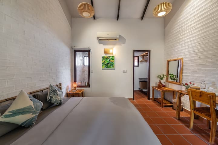 Free Beach Access & Yoga Daily - Double Room - Phú Quốc