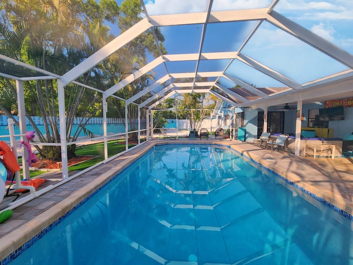 Stunning Fun 5 Bed Heated Pool 2 Miles To Beach! - Indian Rocks Beach, FL