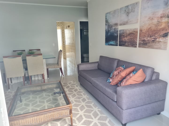Apartamento Espaçoso Com Localização Privilegiada - Capão da Canoa