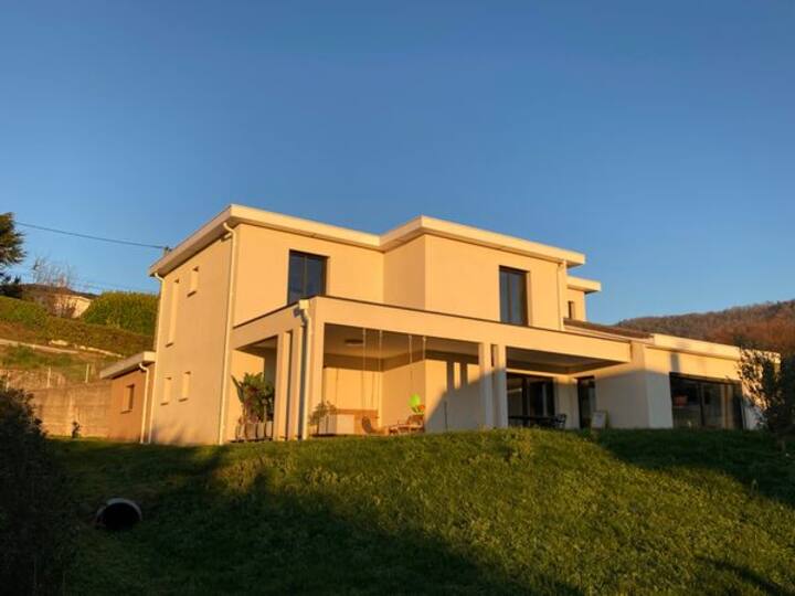 Splendide Villa Familiale - Moirans