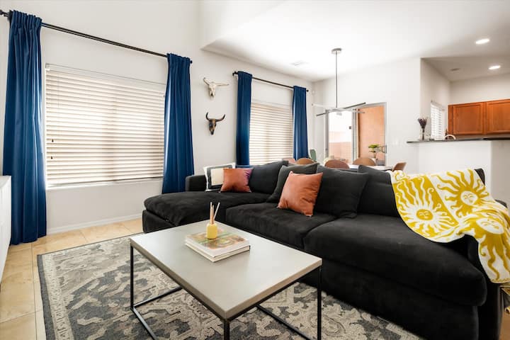 Boutique Southwest Casita
Arcadia-lite | Phx | Az - Phoenix