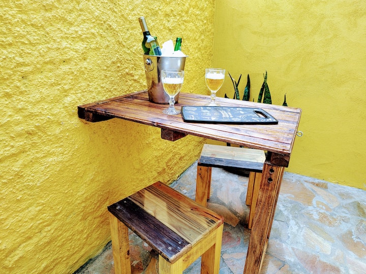 Suíte Fácil Acesso C/estacionamento Próx A Balsa. - Ilhabela