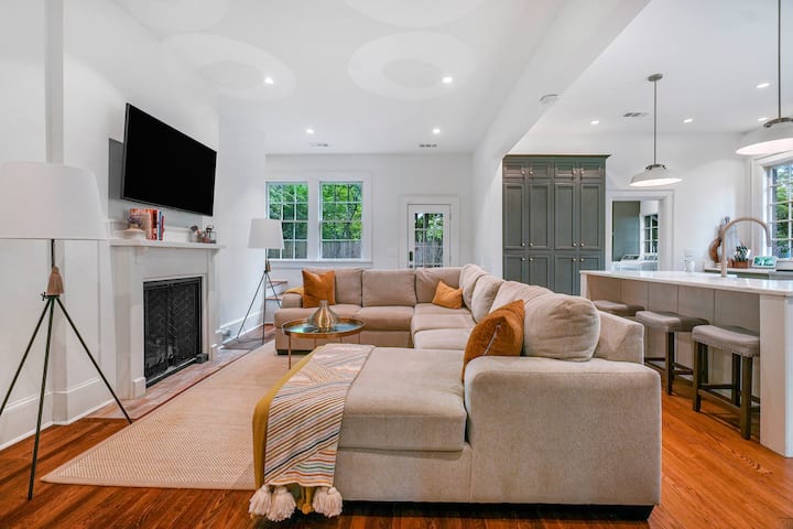 Seven Pines Retreat | King Suite + Chef Kitchen - 蒙哥馬利郡