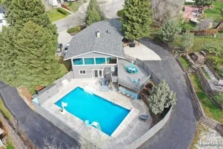 Pool Open July 1st- 6 Guest Stay W/hot Tub & Views - Billings, MT