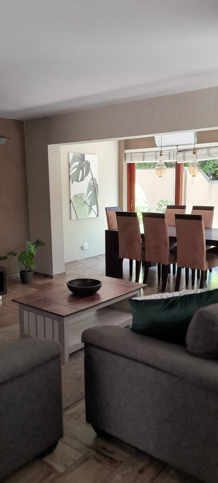 The Bay Secure Townhouse With Backup Power. - Sandton