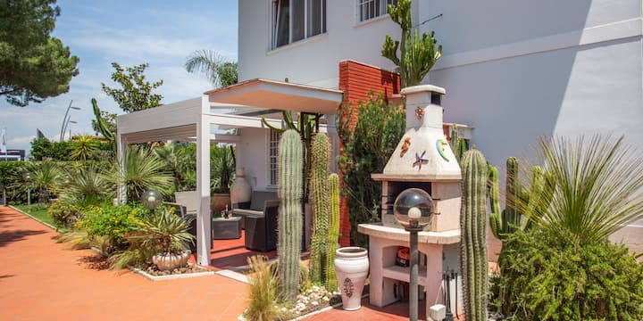 Villa Viola -350mt Dal Mare-wifi & Outdoor Jacuzzi - Terracina