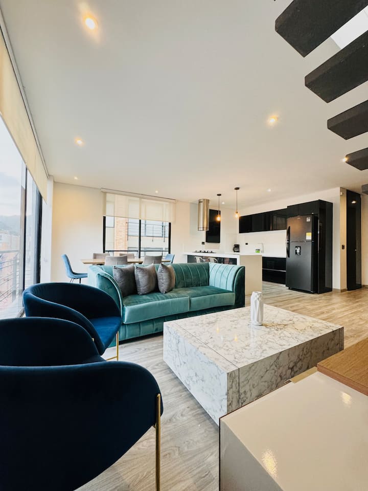 Excelente Apartamento Dúplex Chico Norte - La Calera