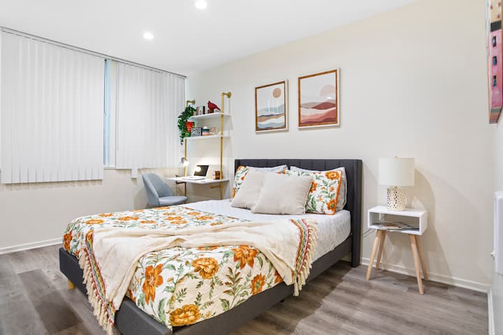 Santa Monica's Prestige Place *Steps To The Beach* - Brentwood - Los Angeles