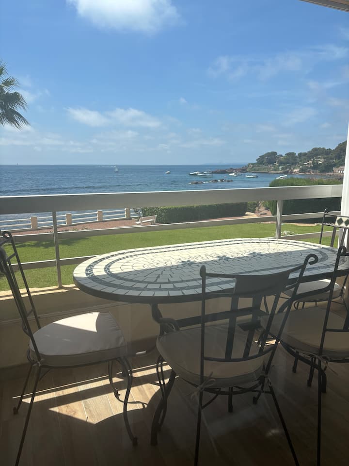 Beau 2 Pièces Les Pieds Dans L'eau - Saint-Raphaël