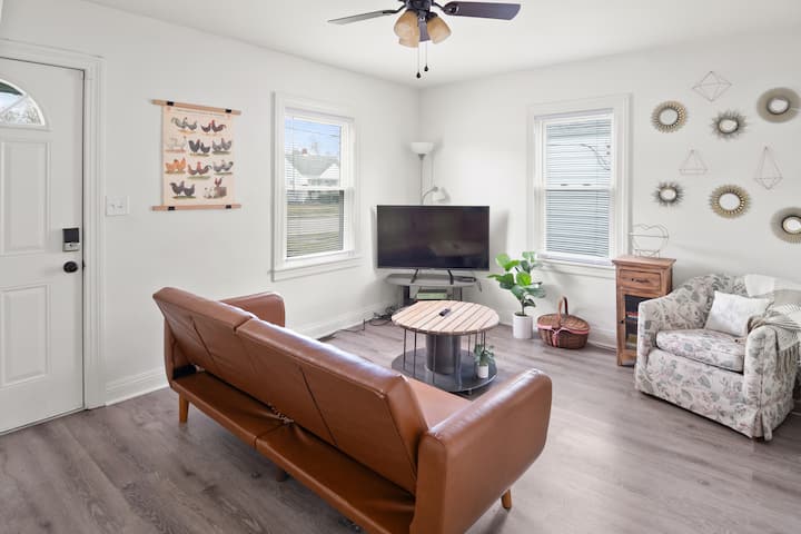 Bungalow Near Churchill Downs And Uofl W/ Big Yard - 루이빌