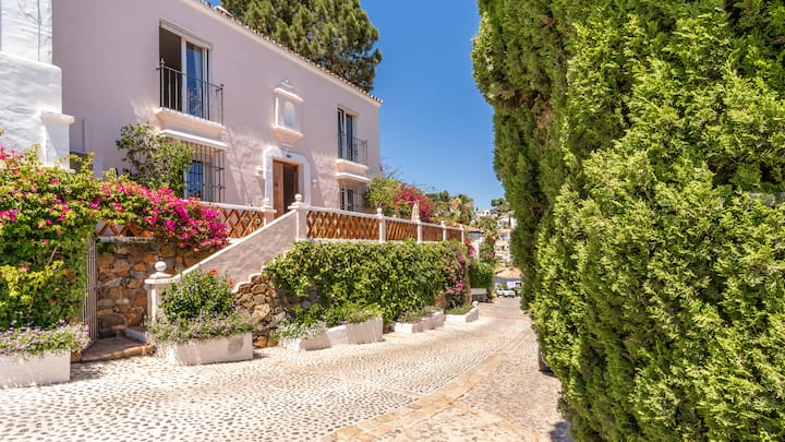 Delightful 2 Bedroom Townhouse La Heredia - コスタ・デル・ソル