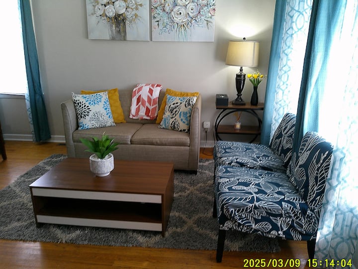Charming, Peaceful & Convenient |4br W/ Tv|game Rm - Castleton, IN