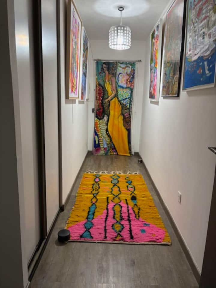 Havre De Paix Au Pied Du Métro - Paris 6e Arrondissement