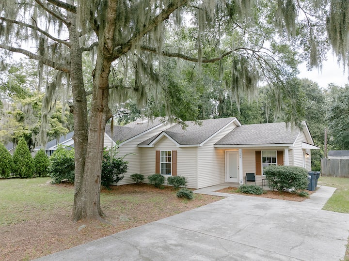 The Beaufort Bungalow Getaway - Beaufort, SC