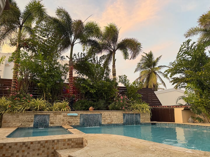 5 Star Villa-private Salt Water Pool-walk To Beach - Aruba