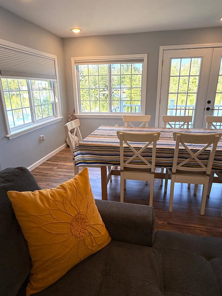 Paradise Island Escape Riverfront In Clay, Ny - Phoenix, NY