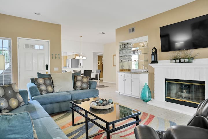 Lovely Living In Desert Falls | Country Club Life - Palm Desert, CA