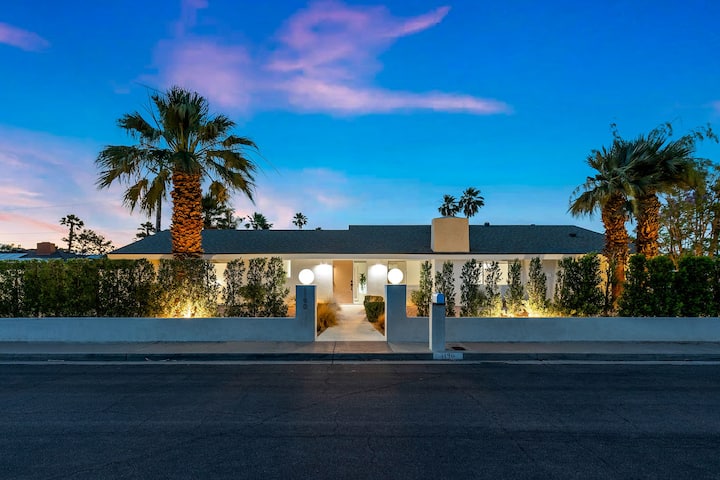 Villa Buena Vista | Pool | Hot Tub | Walk To Town - Palm Springs, CA