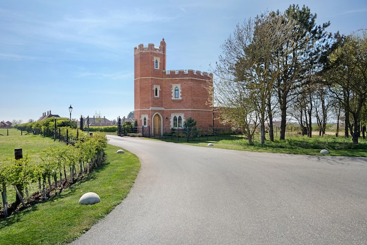 South Lodge - Brightlingsea