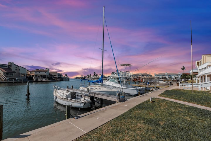 152 | 5 Min Beach | Fishing | Turtle Beach Haus - North Padre Island, TX