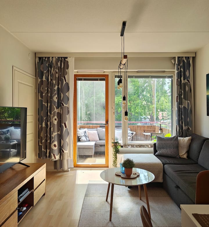 Cozy Helsinki Apartment With Sauna & Balcony - Helsinki