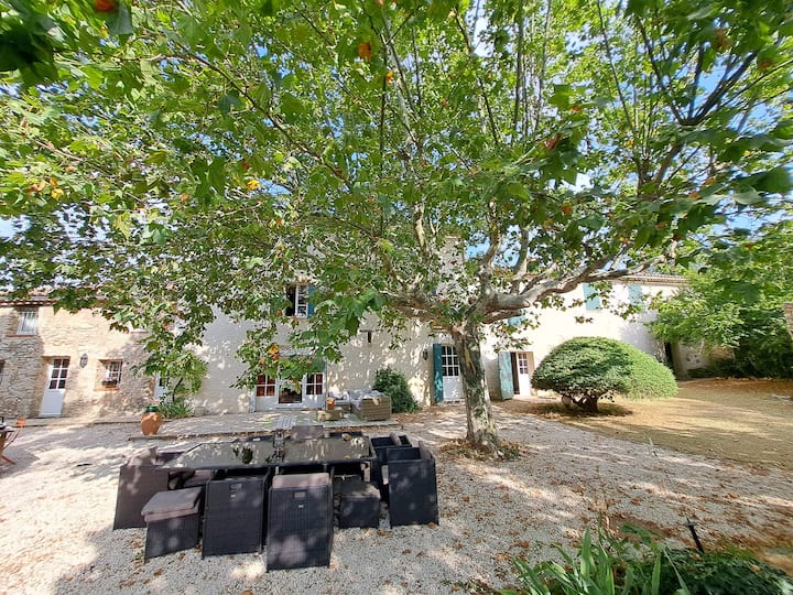 Mas Provençal Près De Saint-maximin - Brignoles