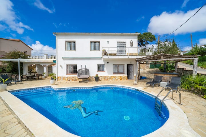 Familiehuis (12+ Personen) Mét Hottub - Lloret de Mar
