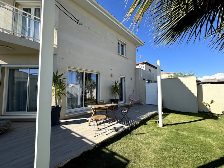 Rez-de-jardin à Salin De Giraud Beauduc. - Salin-de-Giraud