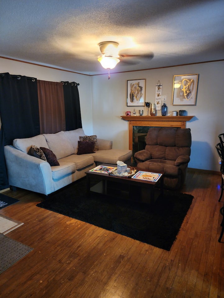Queer Friendly Home/ Be Yourself - Hastings, MN