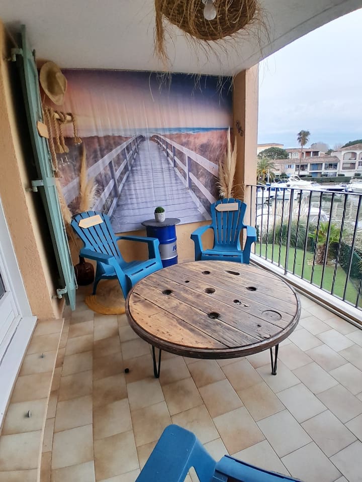 Vue Imprenable Sur Le Port - Cogolin