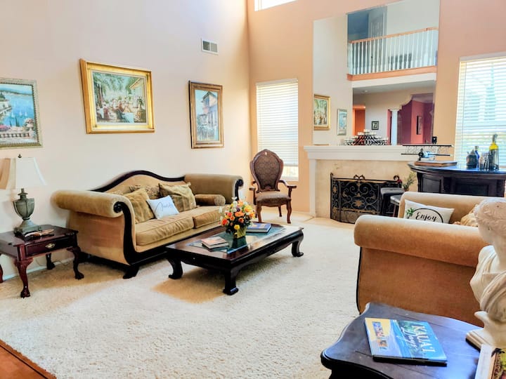 Huge 6 Bdrm Lux (Early Bird Rate Increases Soon!) - Poway, CA
