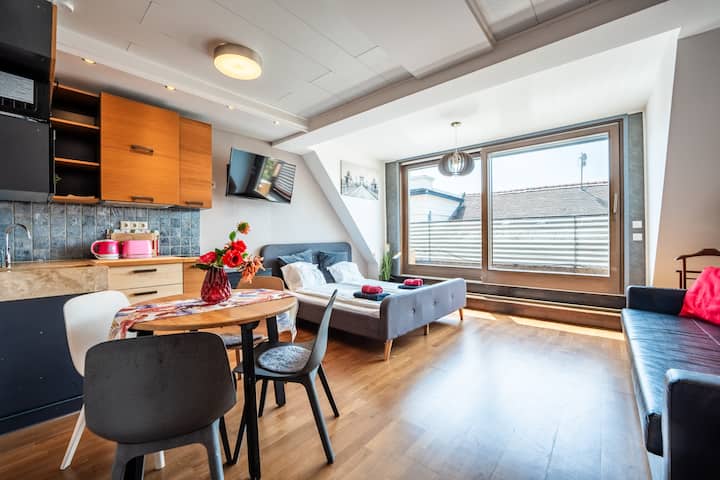 Sunny/stylish Rooftop Home/private Balcony Jacuzzi - Budapest