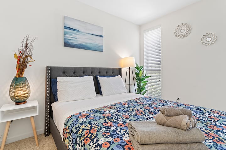 Elegant 1-bedroom Apartment In The Heart Of Sm - Venice Beach