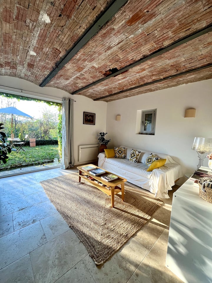 Appartement Spacieux Avec Piscine Et Jardin - Cadenet